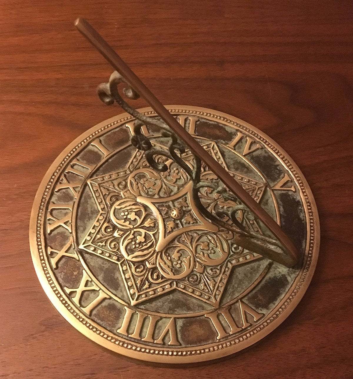Solid Brass Gothic Sundial, 8.5" dia Rome #2311 – romeindustries